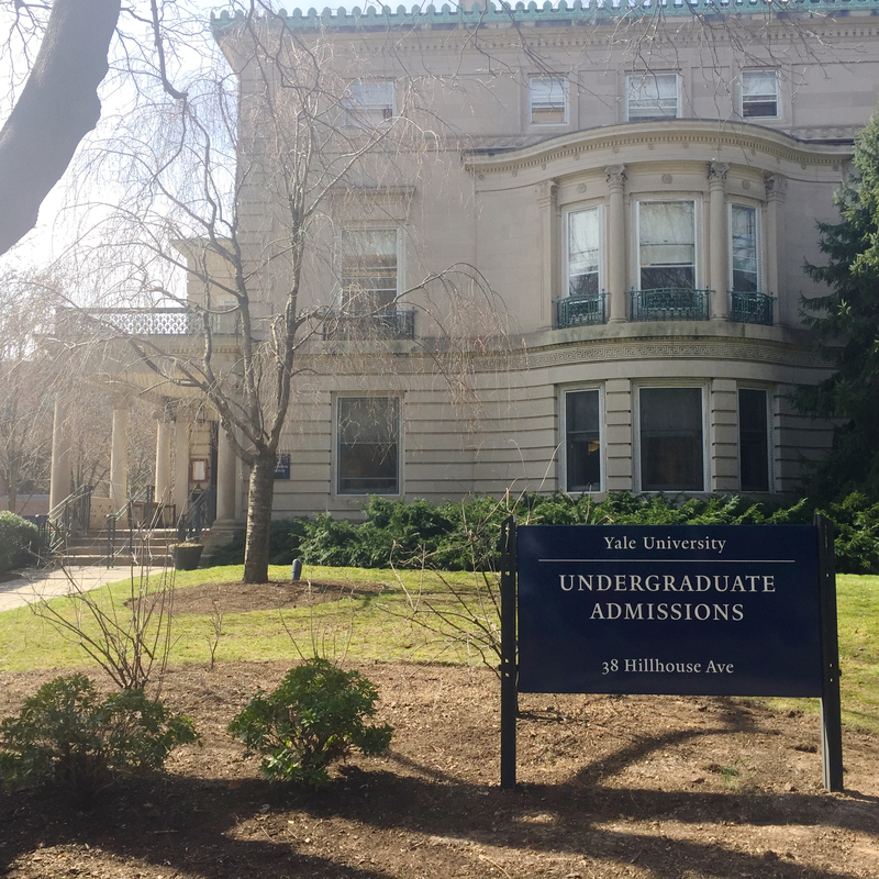 Undergraduate Admissions Tours | Yale Visitor Center